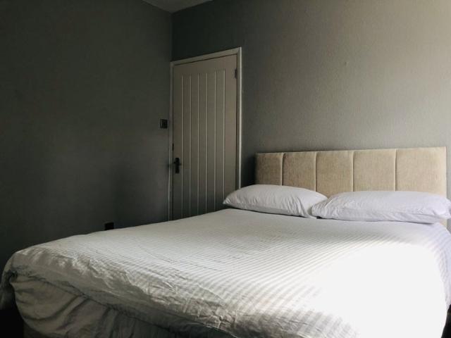 Room at Beadnell Place, Newcastle upon Tyne