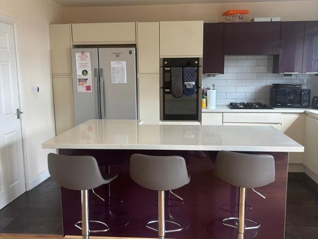 Room at Beauchamp Road, Warwick