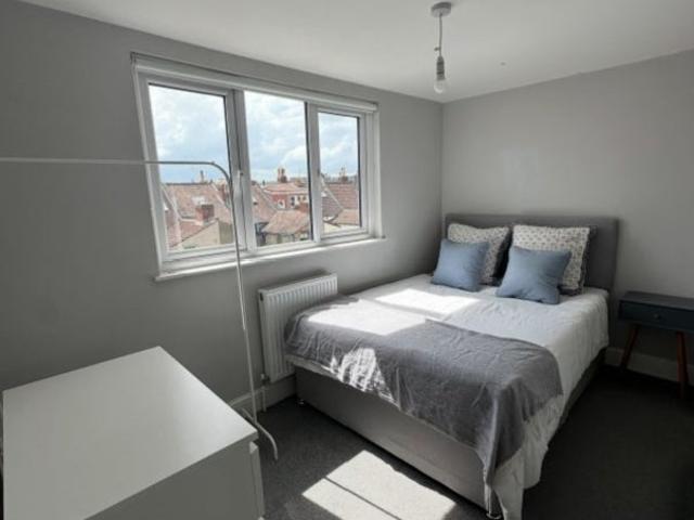 Room at Beauley Road, Bristol