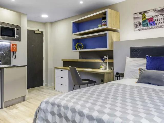 Room at Beaumont Fee, Lincoln