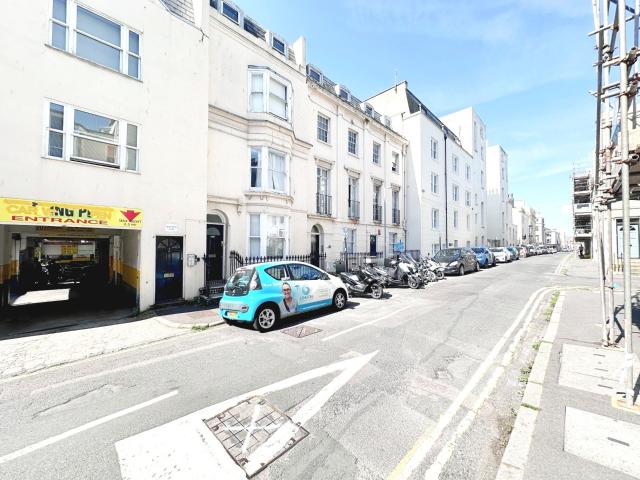 Room at Bedford Square, Brighton