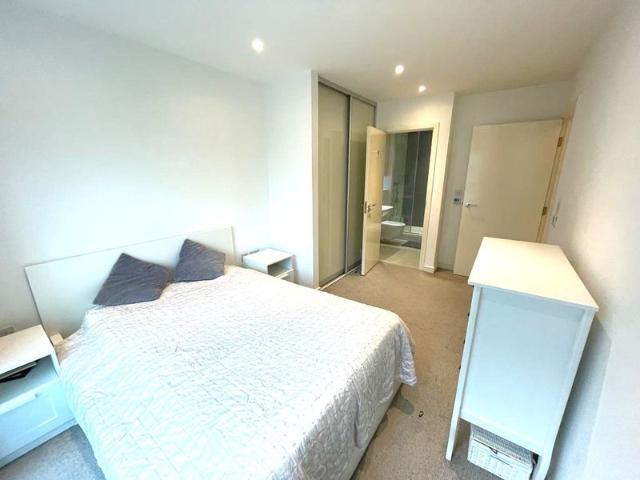 Room at Bedford Park, Greater London
