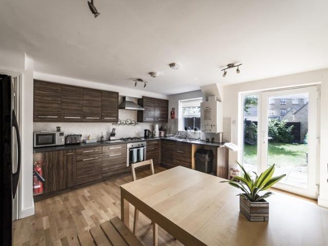Room at Bedford Road, Greater London