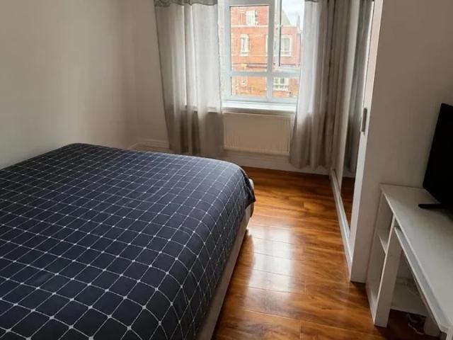 Room at Bedford Road, Greater London