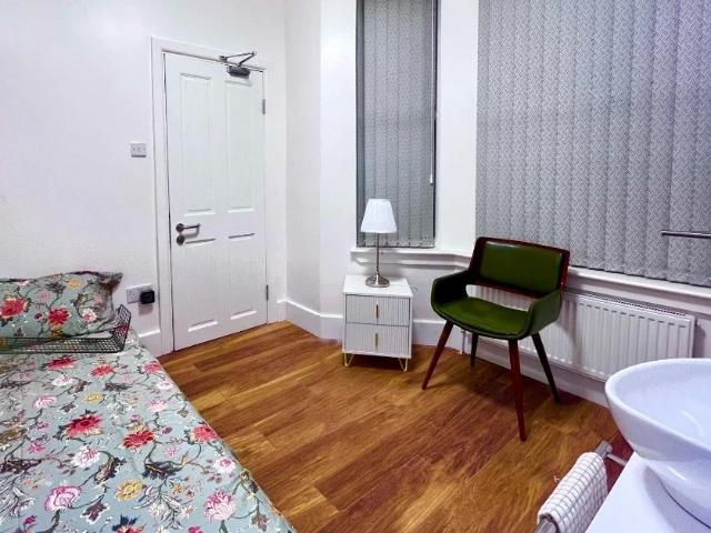 Room at Bedford Road, Liverpool