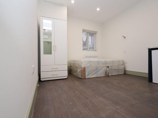 Room at Bedser Drive, Greater London