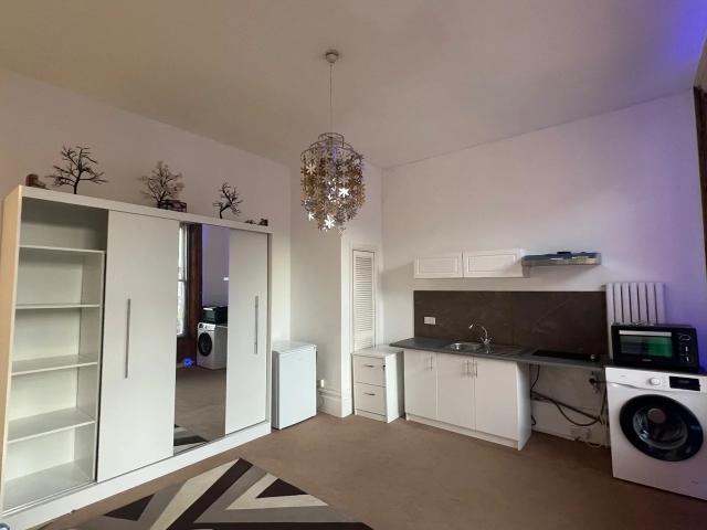 Apartment at Bedwardine Road, Greater London