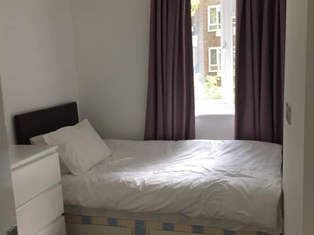 Room at Beech Avenue, Greater London