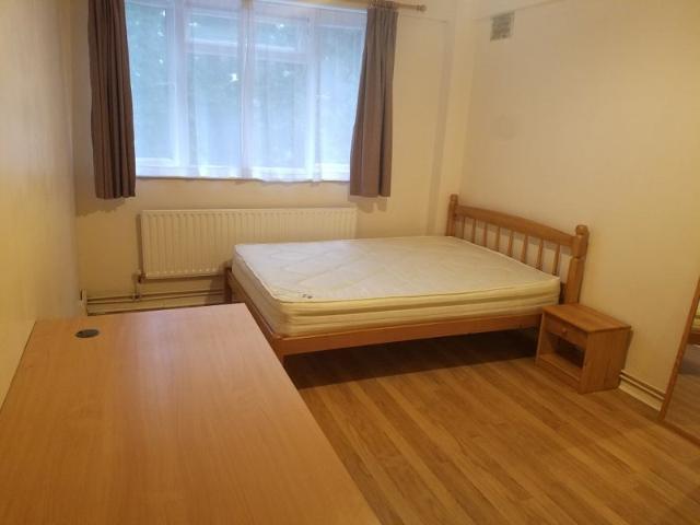 Room at Beech Avenue, Greater London