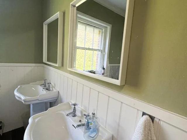 Room at Beech Farm Road, Woldingham