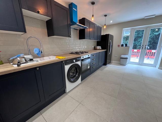 Room at Beeston Road, Nottingham