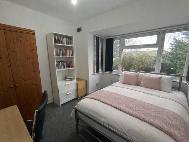 Room at Beeston Road, Nottingham