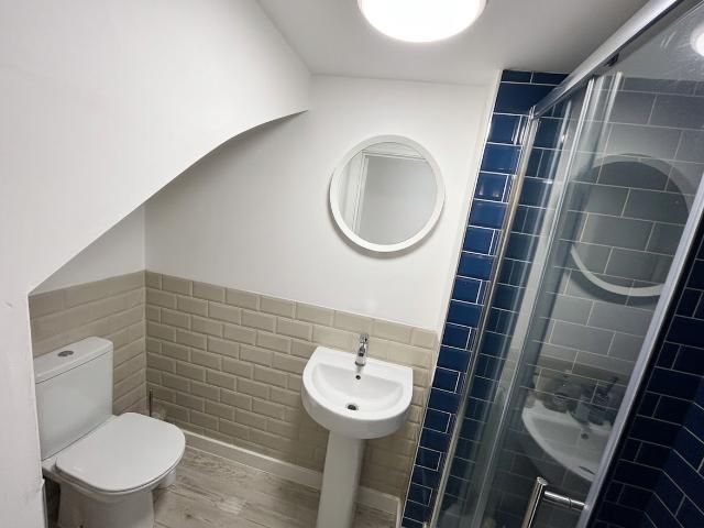 Room at Beeston Road, Nottingham
