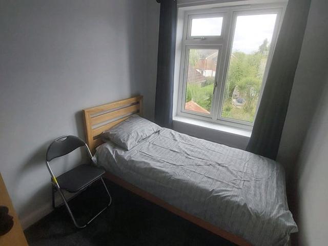 Room at Belmont Crescent, Maidenhead