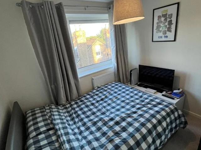 Room at Belmont Hill, St Albans