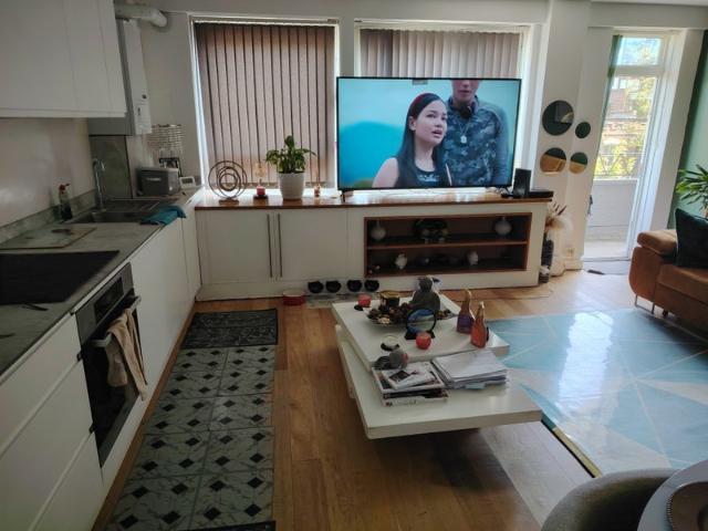 Room at Belmont Street, Greater London
