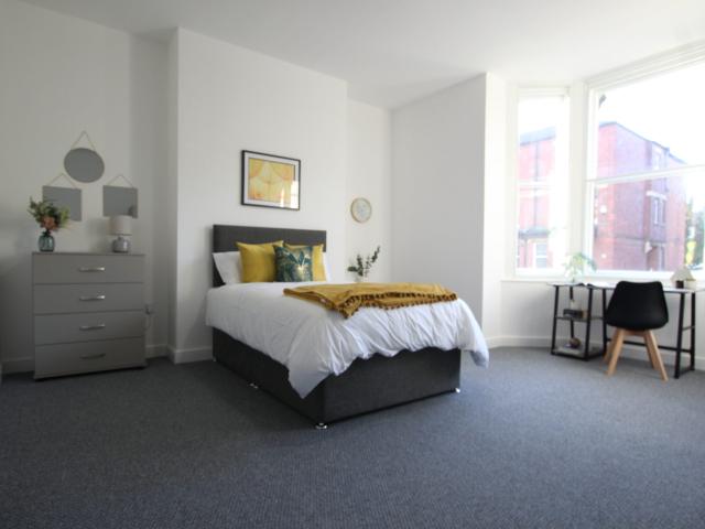 Room at Belgrave Road, Gloucester