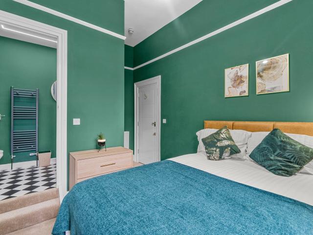 Room at Belgrave Road, Plymouth