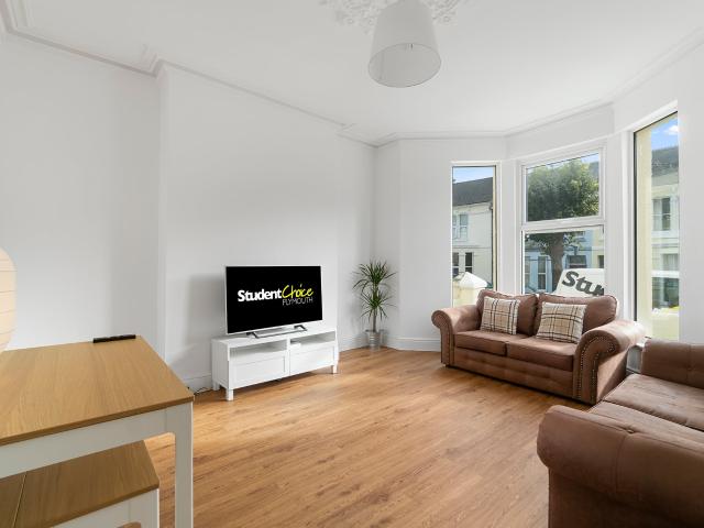 Room at Belgrave Road, Plymouth