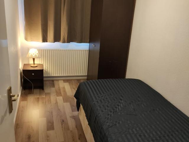 Room at Belgravia Gardens, Greater London