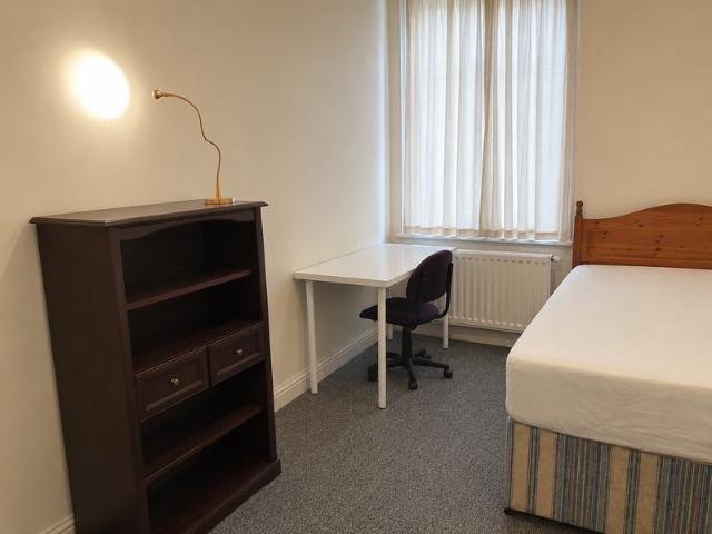 Room at Belle Grove West, Newcastle upon Tyne