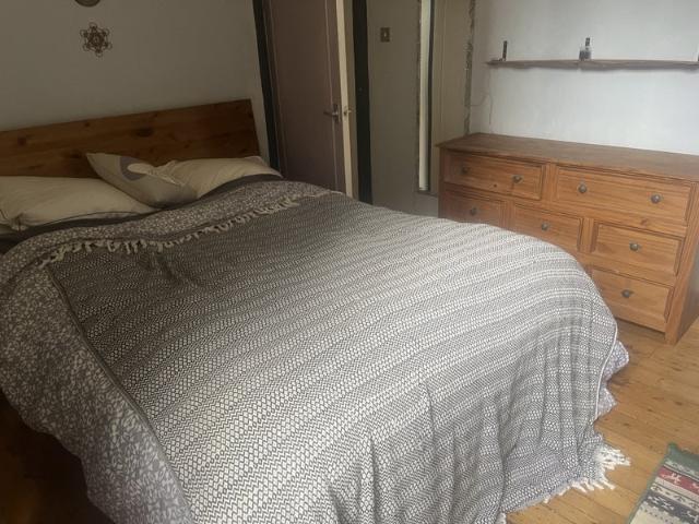 Room at Bellenden Road, Greater London