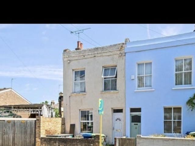 Room at Bellenden Road, Greater London