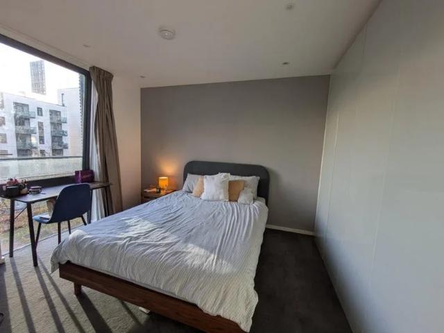 Room at Bellott Street, Manchester