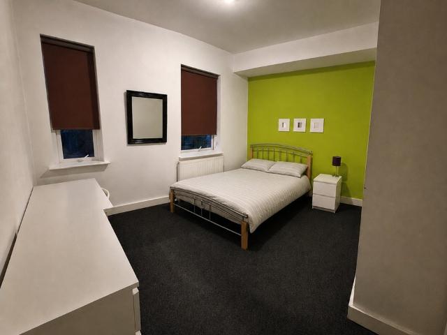 Room at Belper Road, Nottingham