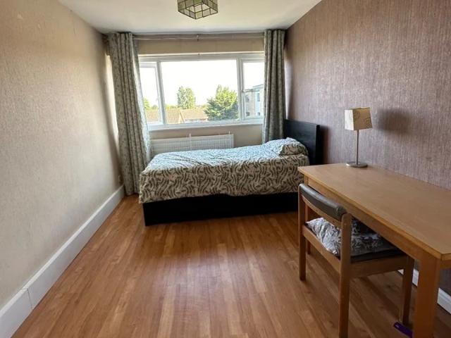 Room at Belvoir Close, Greater London