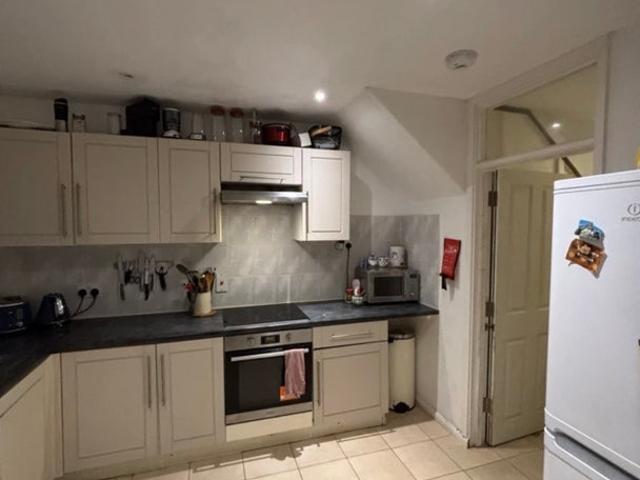 Room at Bennett Grove, Greater London