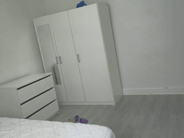 Room at Bennett Road, Greater London