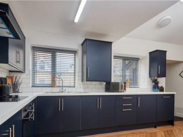 Room at Bennett Road, Leeds