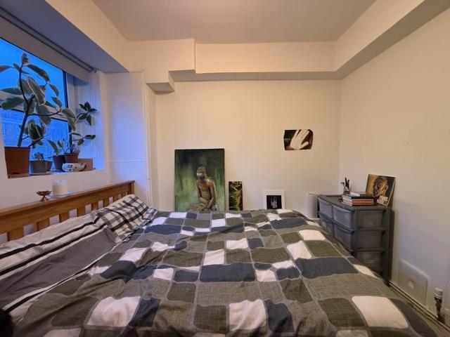 Room at Benbow Street, Greater London
