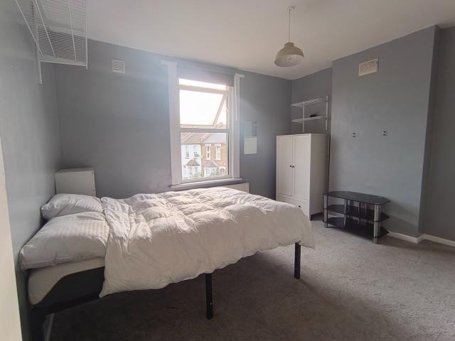 Room at Bensham Lane, Greater London