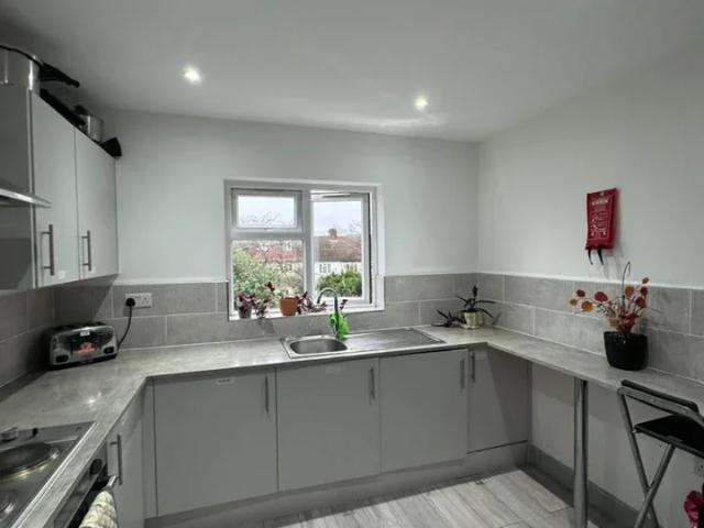 Room at Bensham Lane, Greater London