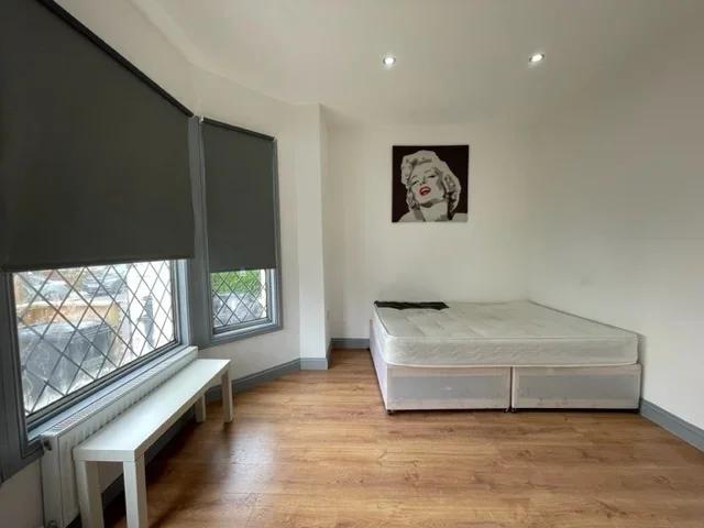 Room at Bensham Lane, Greater London