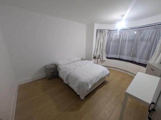 Room at Benton Road, Greater London