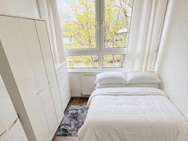 Room at Benwick Close, Greater London