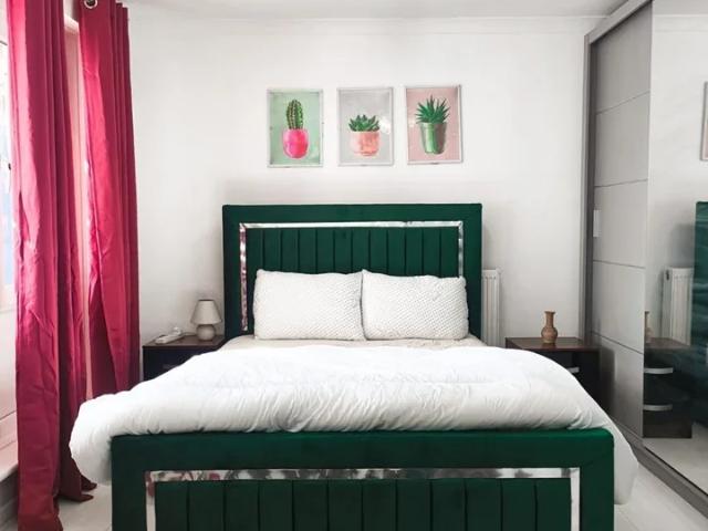 Room at Benworth Street, Greater London