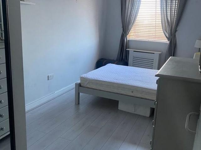 Room at Benyon Road, Greater London