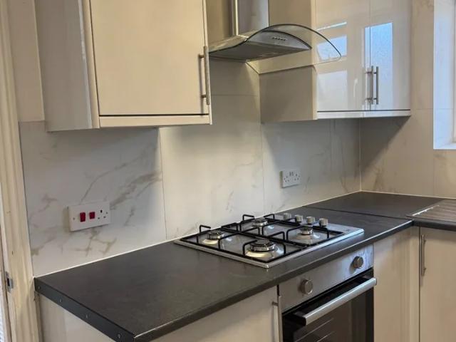 Room at Besant Road, Greater London
