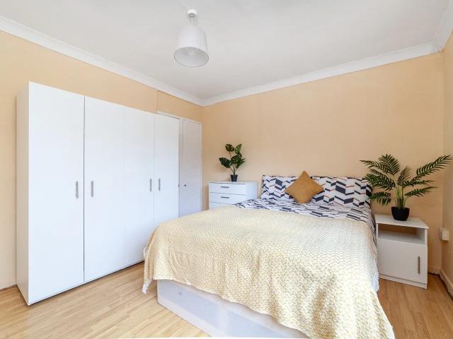 Room at Bessborough Road, Greater London