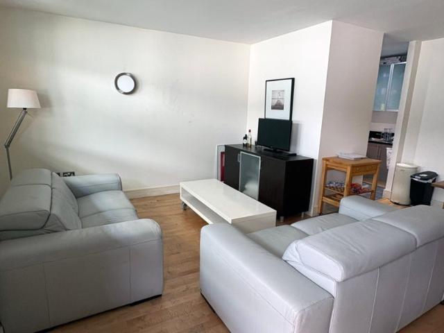 Room at Bermondsey Street, Greater London