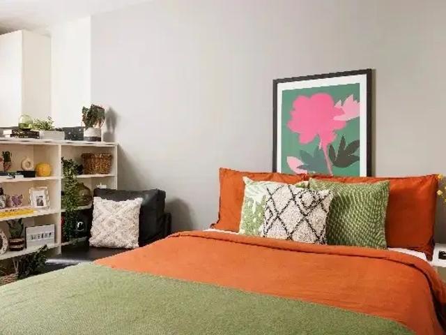 Room at Bernard Terrace, City of Edinburgh