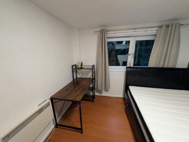 Room at Bernard Terrace, Glasgow
