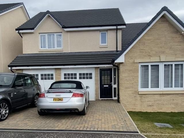 Room at Berry Grove, Ormiston