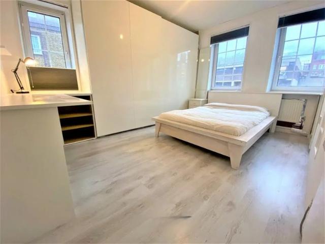 Room at Bethnal Green Estate, Greater London