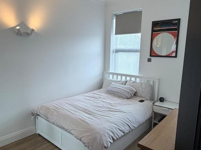 Room at Bethnal Green Road, Greater London