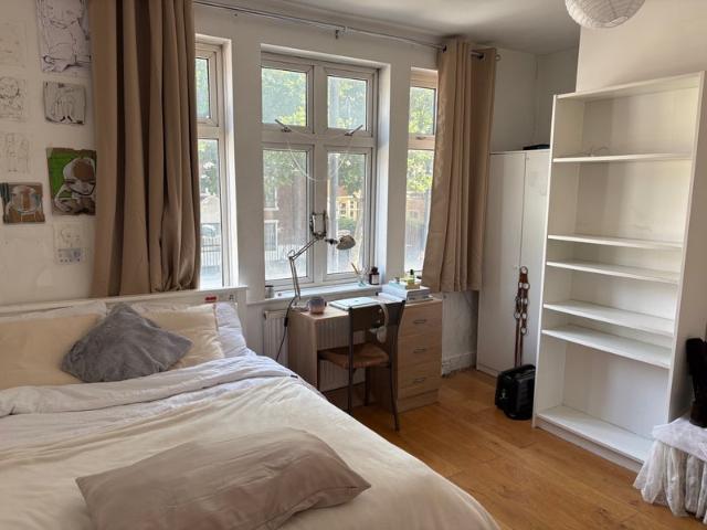 Room at Bethnal Green Road, Greater London